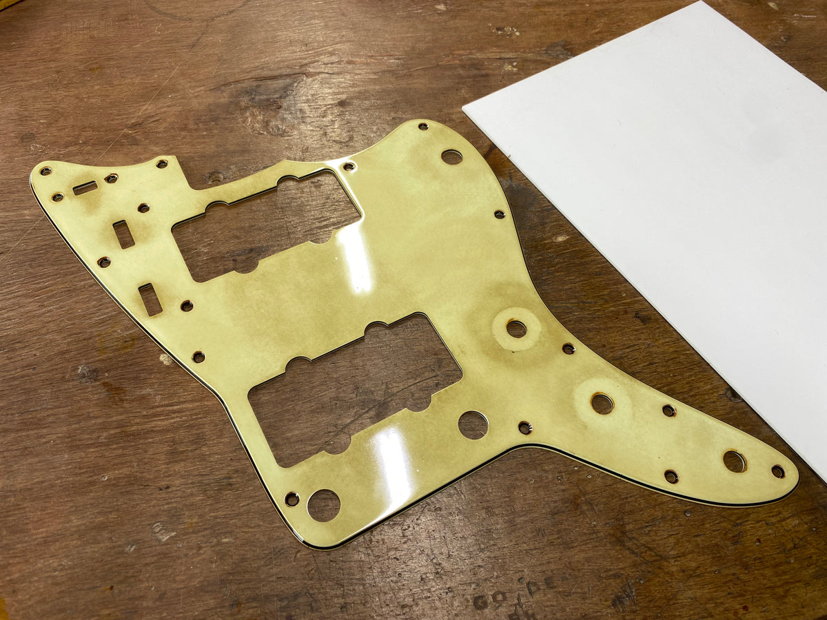 Aged "Mint" JM Scratchplate GE0231 – Golden Era Aged Guitars