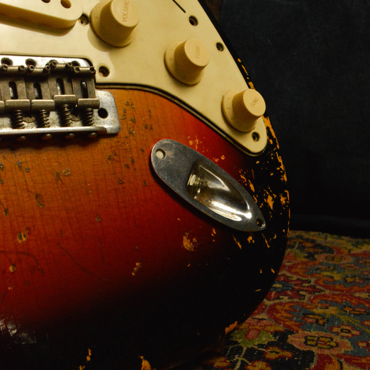 3 Tone Sunburst UV Faded SC Body GE0445 – Golden Era Aged Guitars